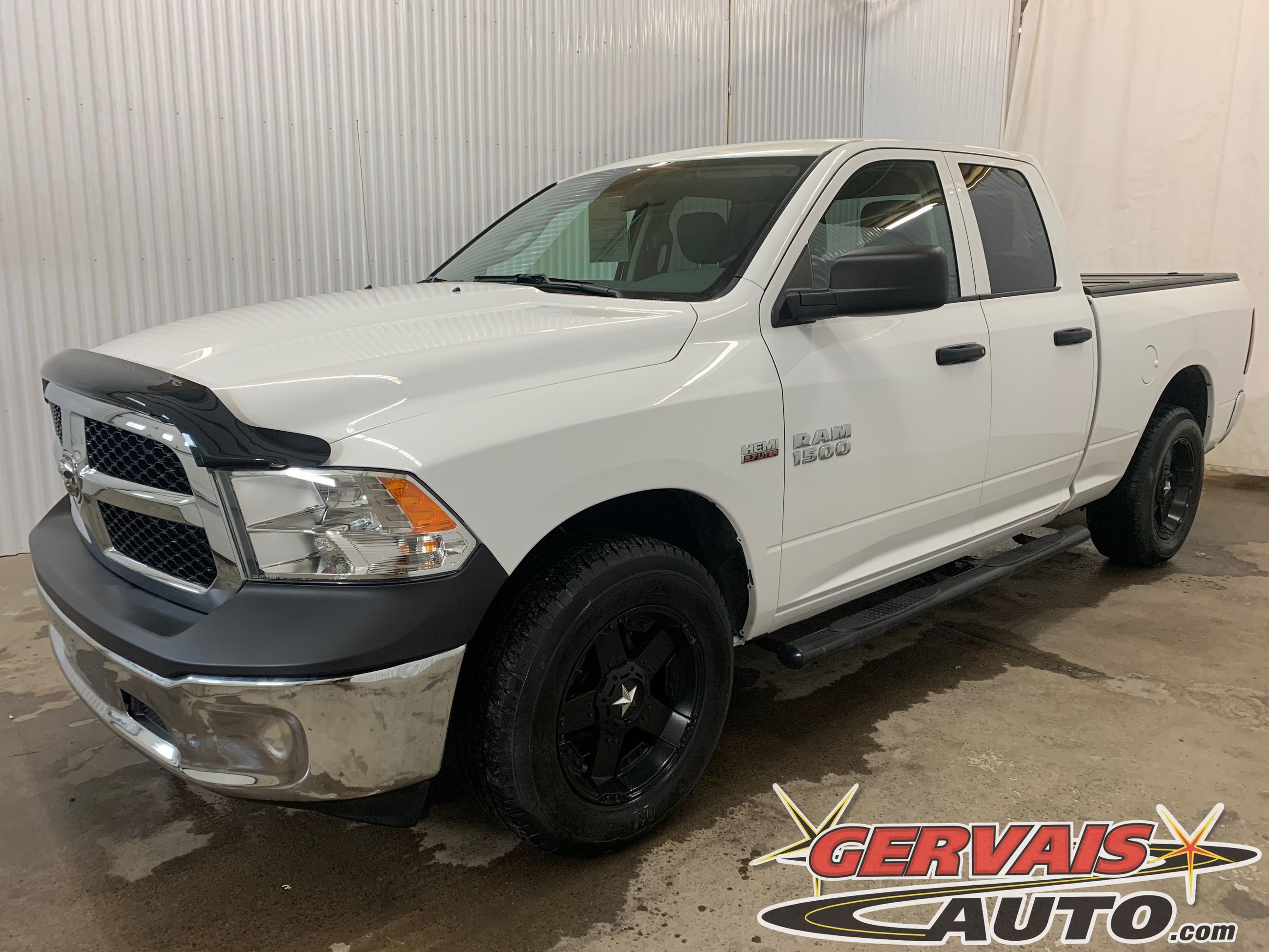2017 Ram 1500 SXT V8 HEMI QUAD CAB 4x4 MAGS d'occasion à vendre à ...