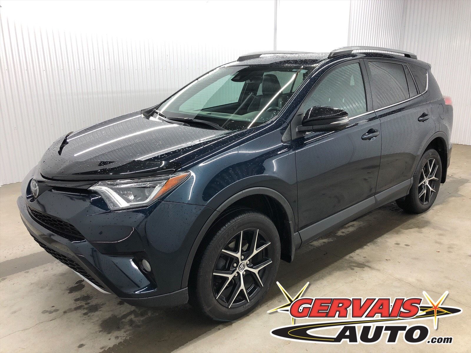 Gervais Auto Shawinigan | Pre-Owned 2018 Toyota RAV4 SE AWD Cuir Toit ...