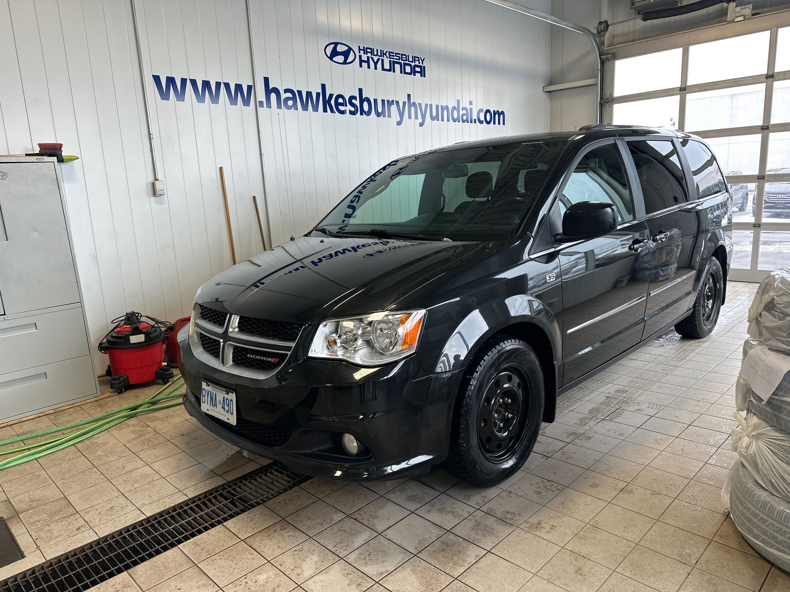 Hawkesbury Hyundai à Hawkesbury | Dodge Grand Caravan 35th Anniversary ...