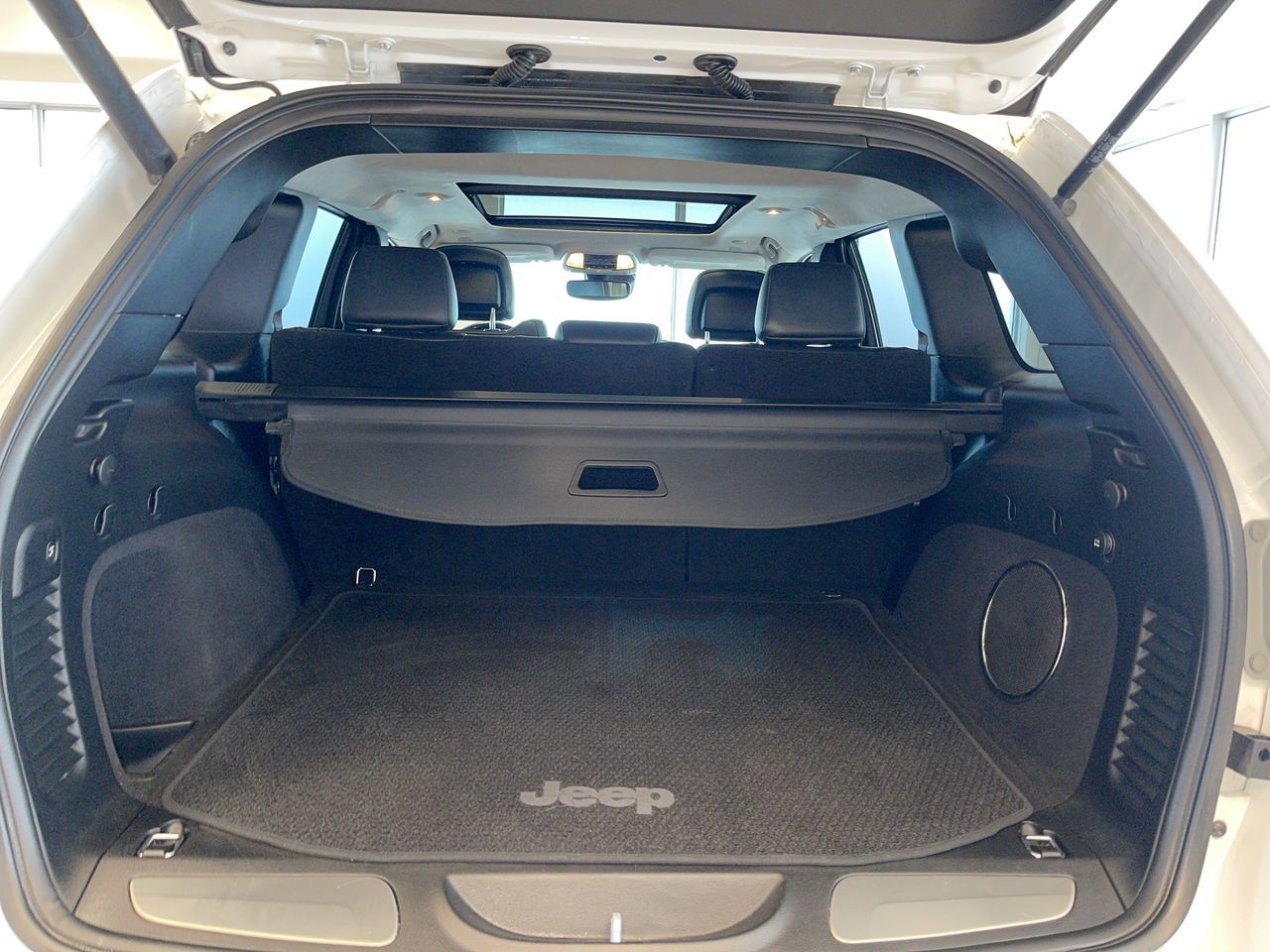 Jeep Grand Cherokee Moonroof