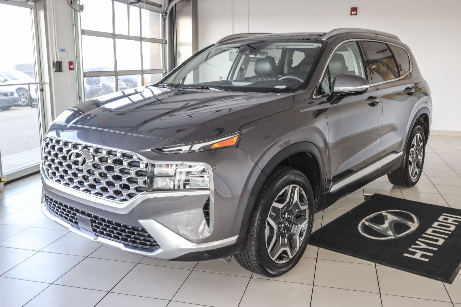 Leduc Hyundai in Leduc | 2021 Hyundai Santa Fe Hybrid Preferred #23SF5044A