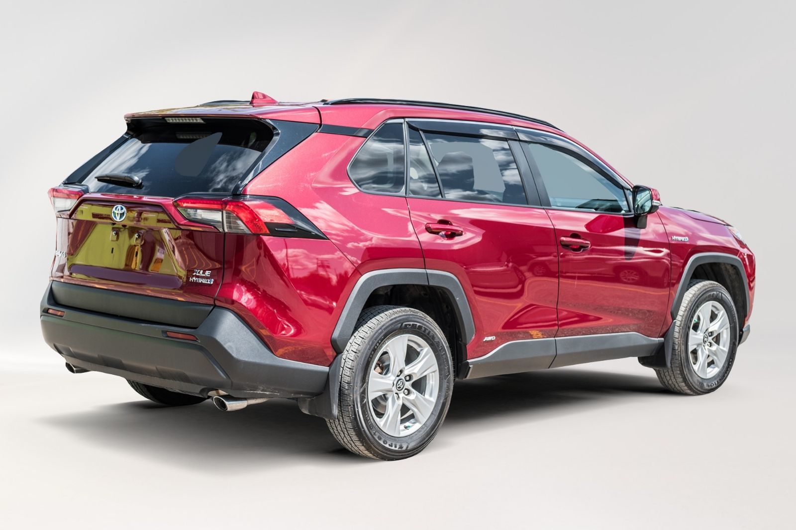 Lexus Laval | 2020 Toyota RAV4 Hybrid XLE / CAMERA / TOIT OUVRANT ...