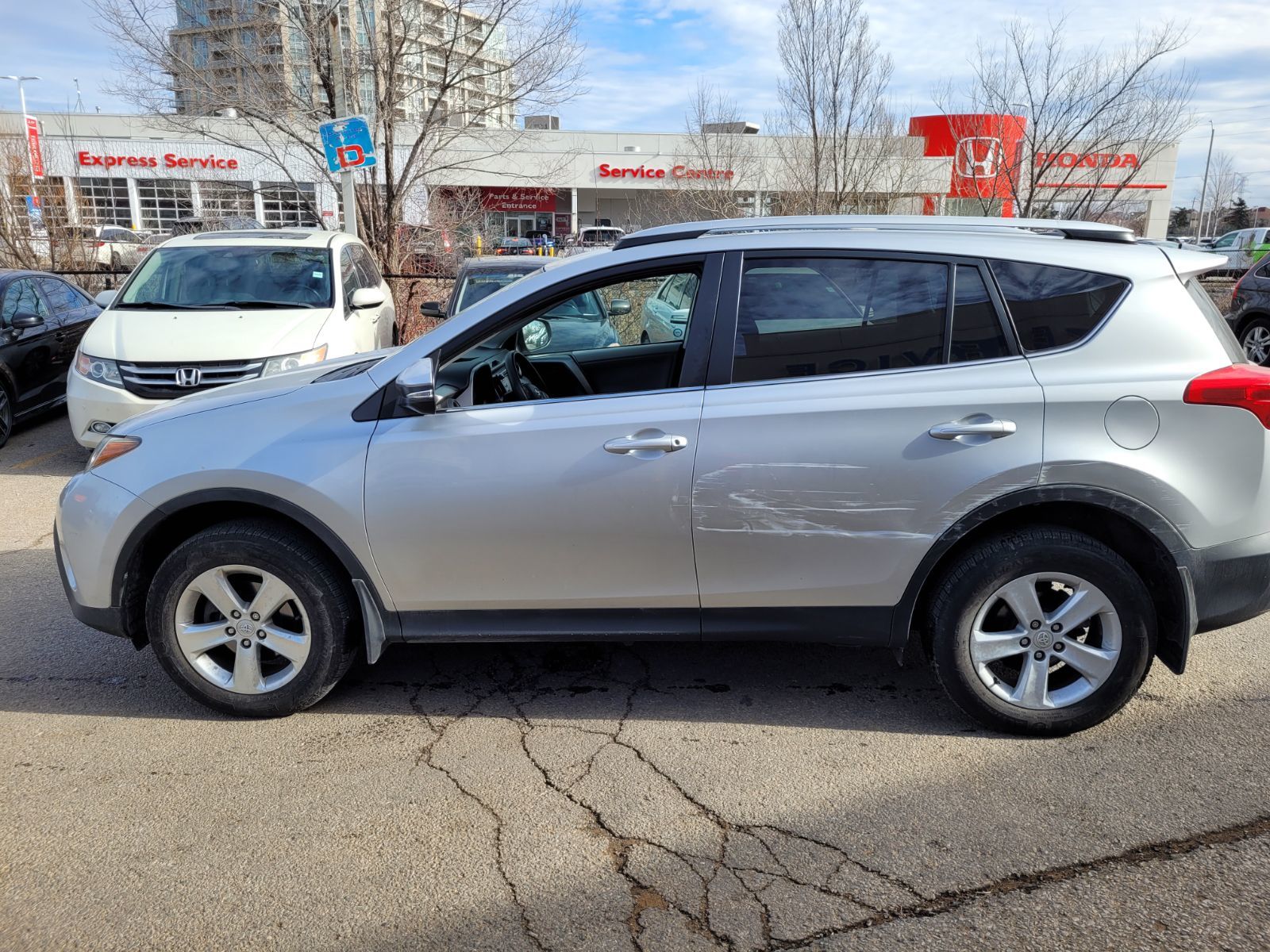 Markham Honda | 2013 Toyota RAV4 AWD XLE | #57093A