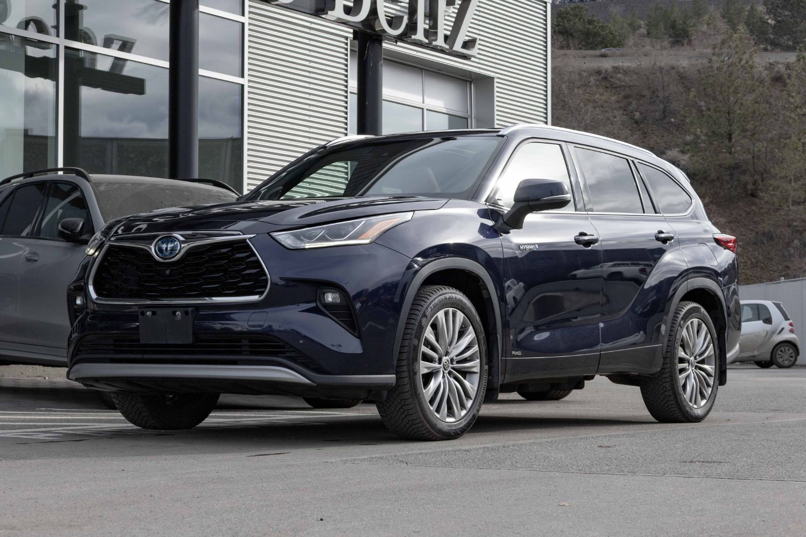 2021 Toyota Highlander hybrid | #U2061 | Wheaton Buick GMC