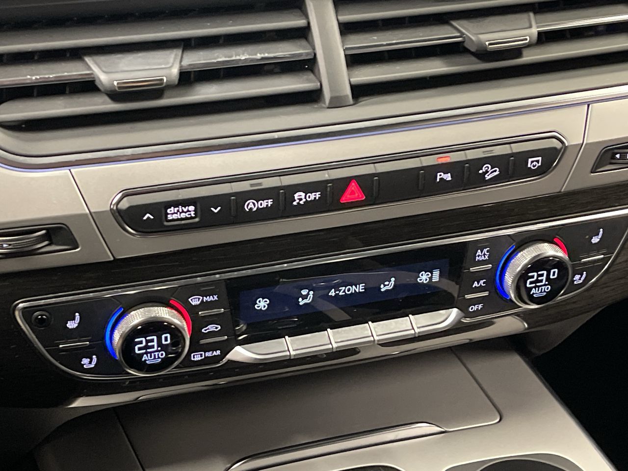 Mercedes-Benz West Island | 2018 Audi Q7 2.0T Progressiv quattro 8sp ...