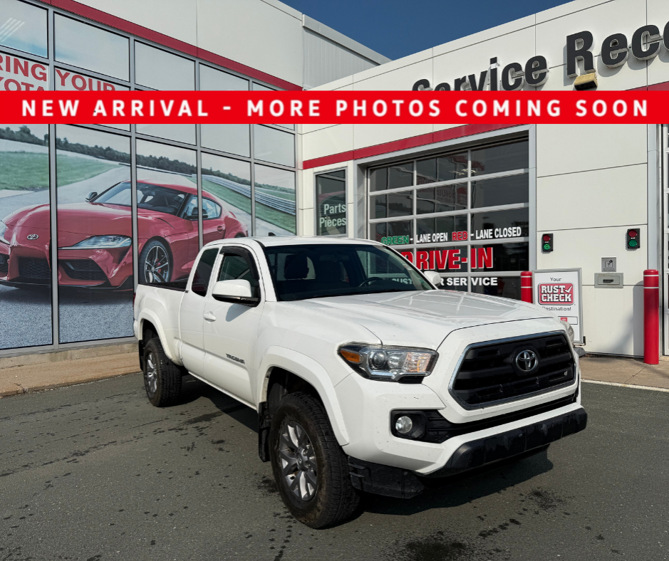 Roussel Toyota in Miramichi | 2017 Toyota Tacoma SR5 #Q5146