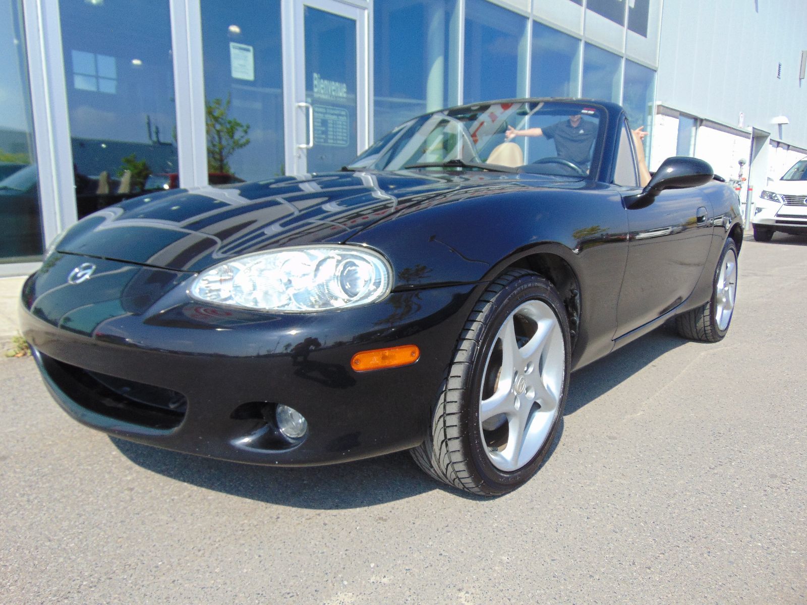 2002 Mazda MX-5 Miata DEAL PENDING CONVERTIBLE TRÈS BAS KM d'occasion à ...