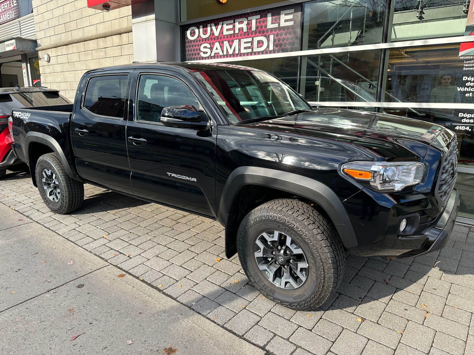 Toyota Tacoma TRD OFF ROAD PREMIUM 2023 | #30799ZZ | Chassé Toyota à ...