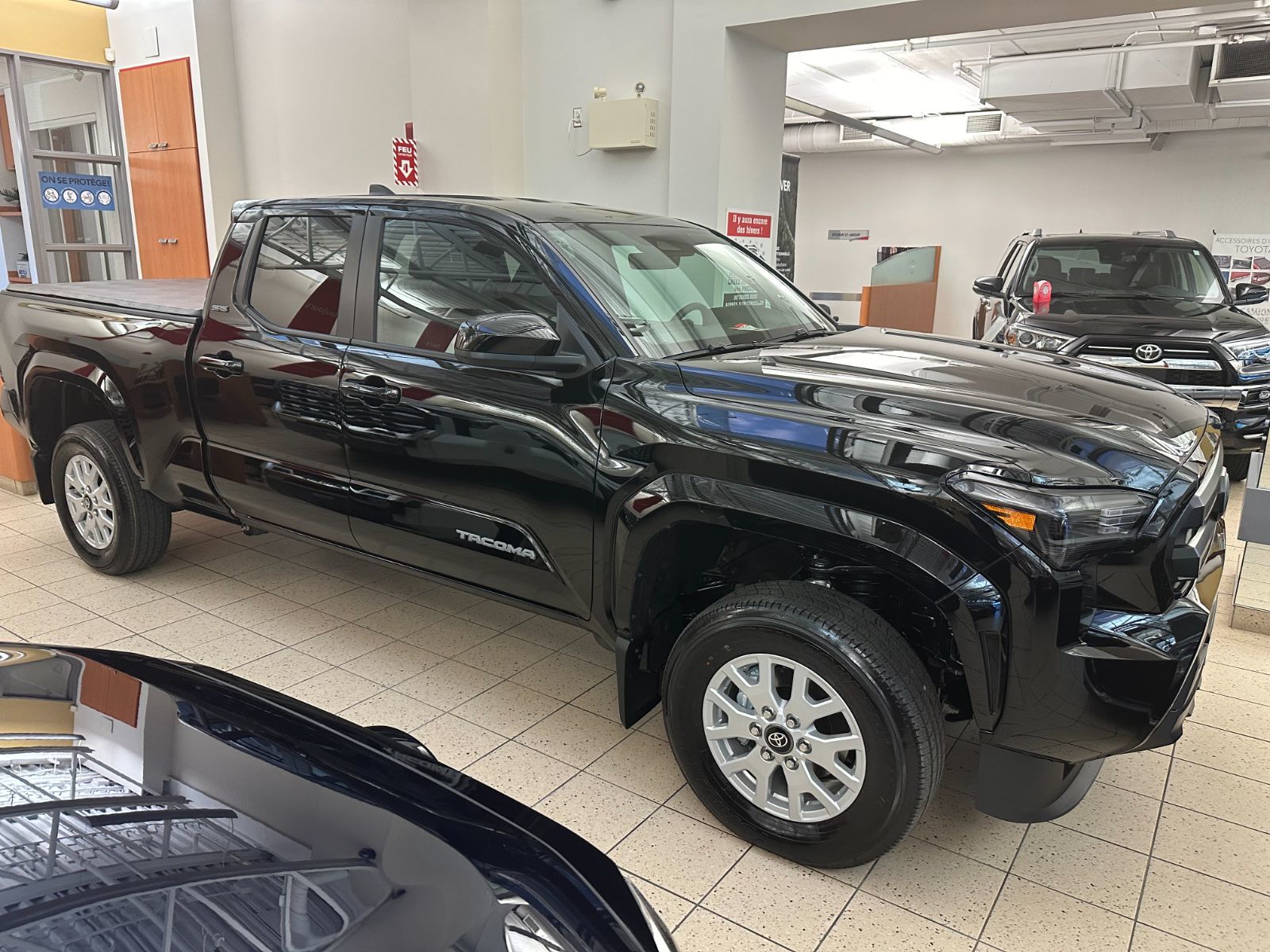 Toyota Tacoma SR5 4X4(DOUBLE CAB) 2024 | #40525ZZ | Chassé Toyota à ...