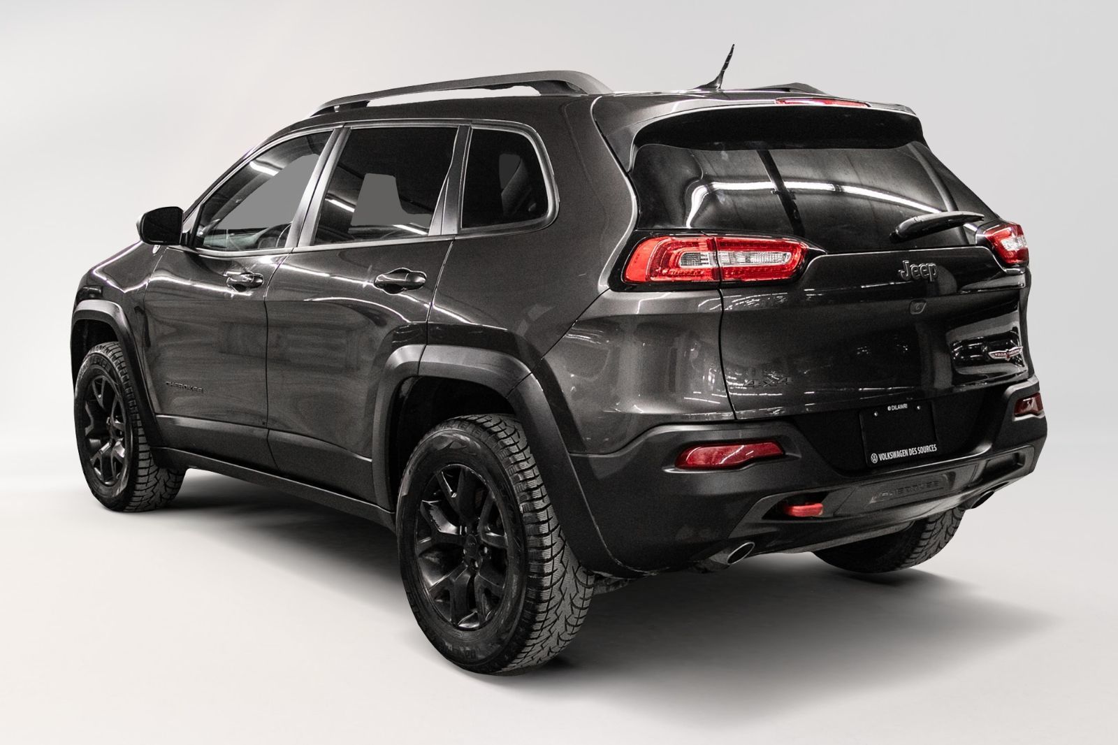 Volkswagen des Sources in Dorval | 2015 Jeep Cherokee Trailhawk AWD V6 ...