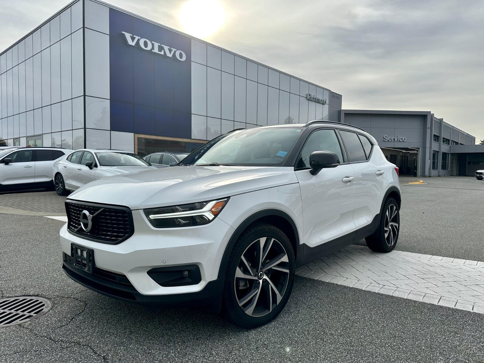 Acura of Langley | 2021 Volvo XC40 T5 AWD R-Design | #V1170111
