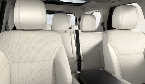 The 2026 Discovery DYNAMIC SE | Land Rover North Vancouver