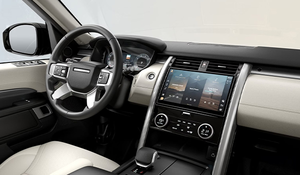 The 2026 Discovery DYNAMIC SE | Land Rover North Vancouver