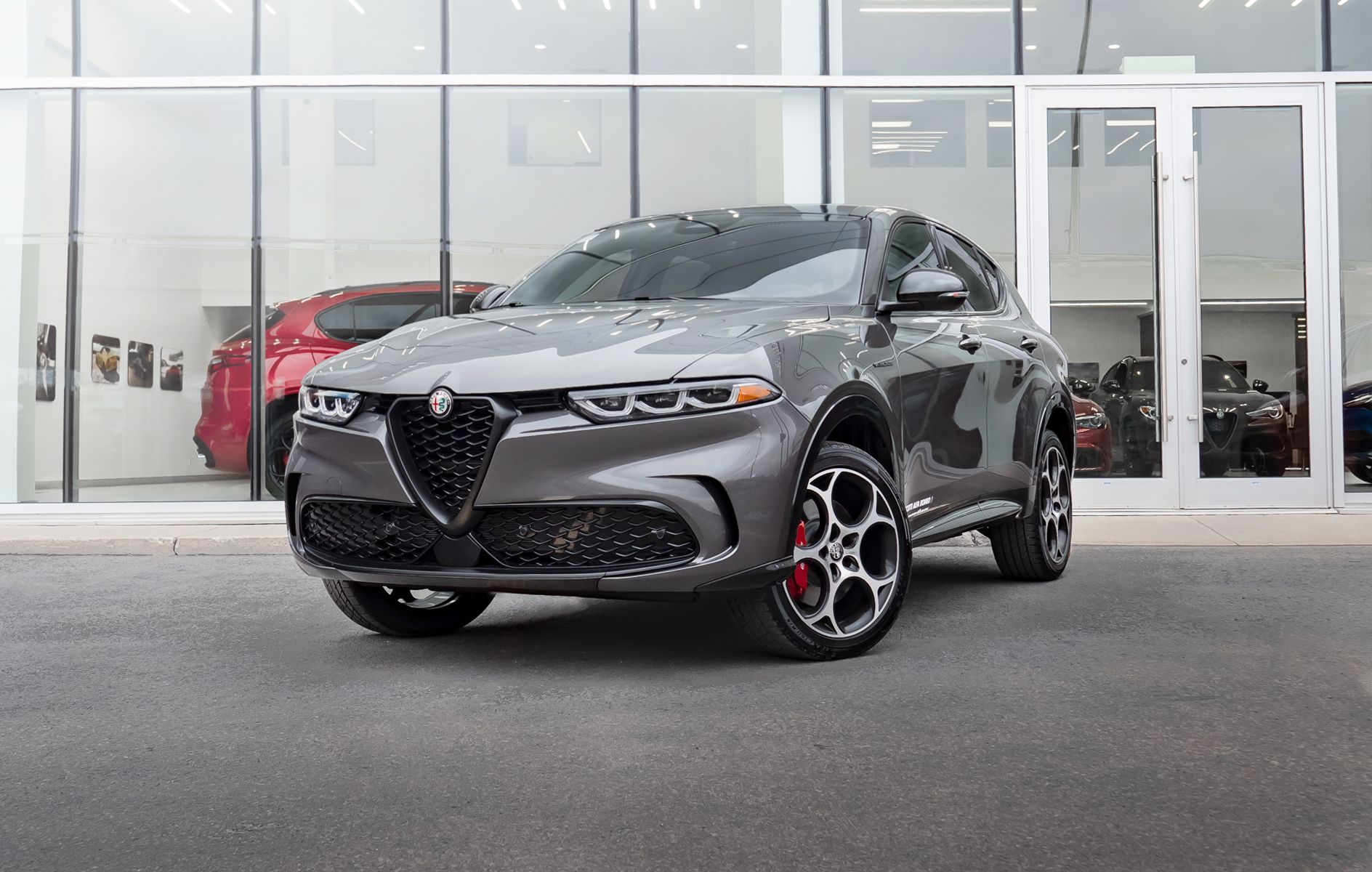 Alfa Romeo Tonale - Test drive | Scotti Alfa Romeo in Montreal, Quebec