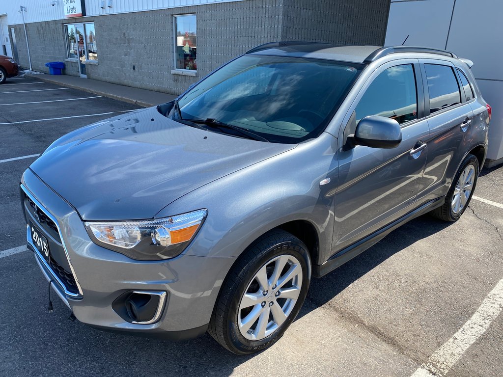 Balmoral Park Acura | 2015 Mitsubishi RVR SE LTD EDITION | #Z2368A