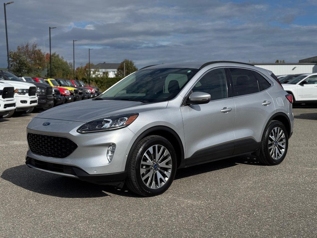 2020 Ford Escape TITANIUM HYBRID AWD CUIR NAVIGATION 8394A Elite Chrysler in Sherbrooke
