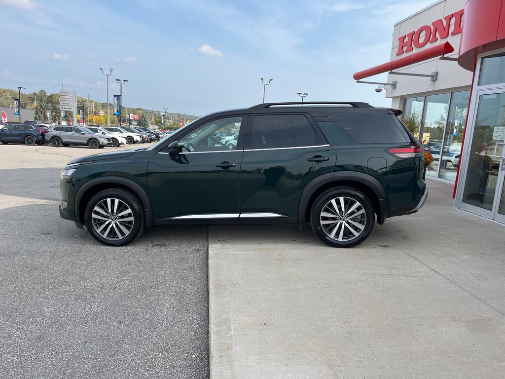 Dalt's Honda in Orillia | 2022 Nissan Pathfinder Platinum V6 4x4 at #24-26A