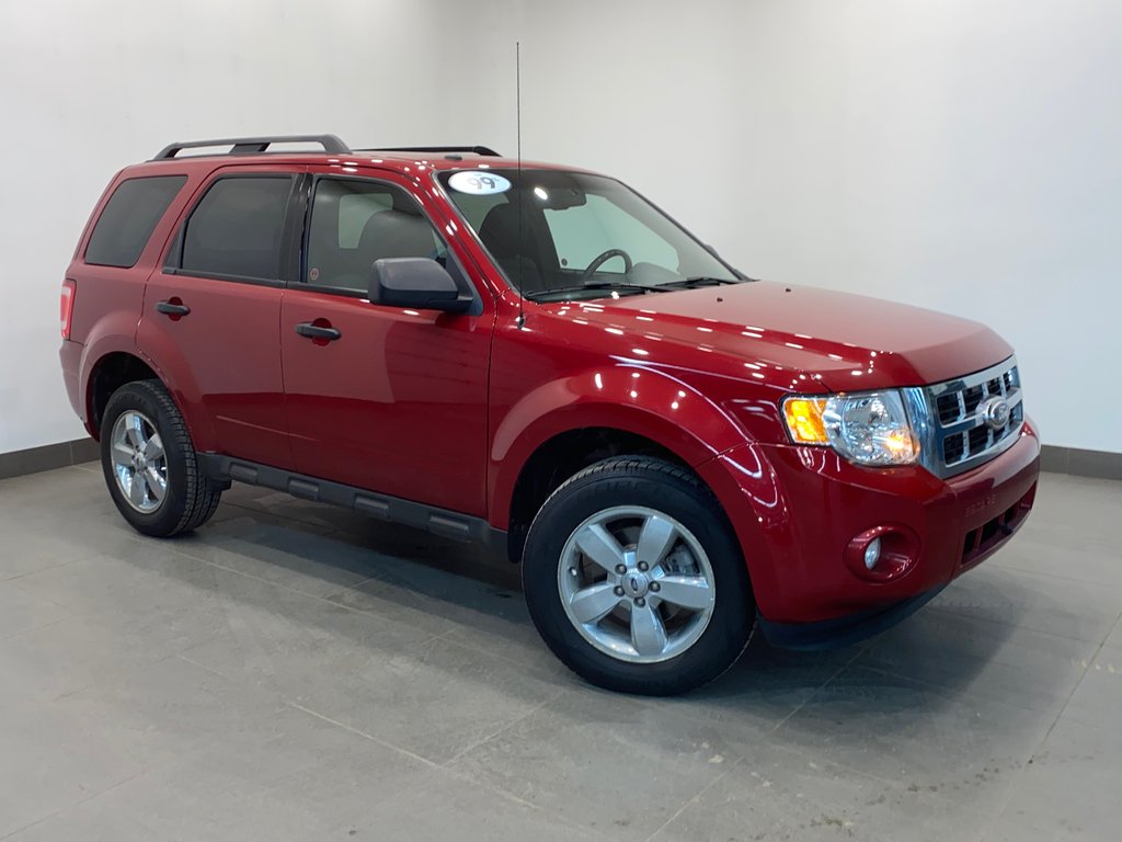 Triple Seven Chrysler | 2011 Ford Escape XLT 4D Utility 4WD | #44510C