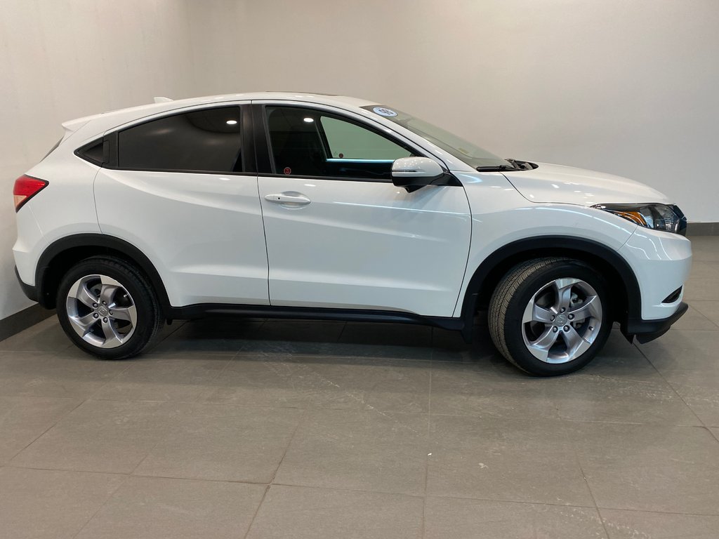 Triple Seven Chrysler | 2018 Honda HR-V EX- AWD Sunroof | #3L2038