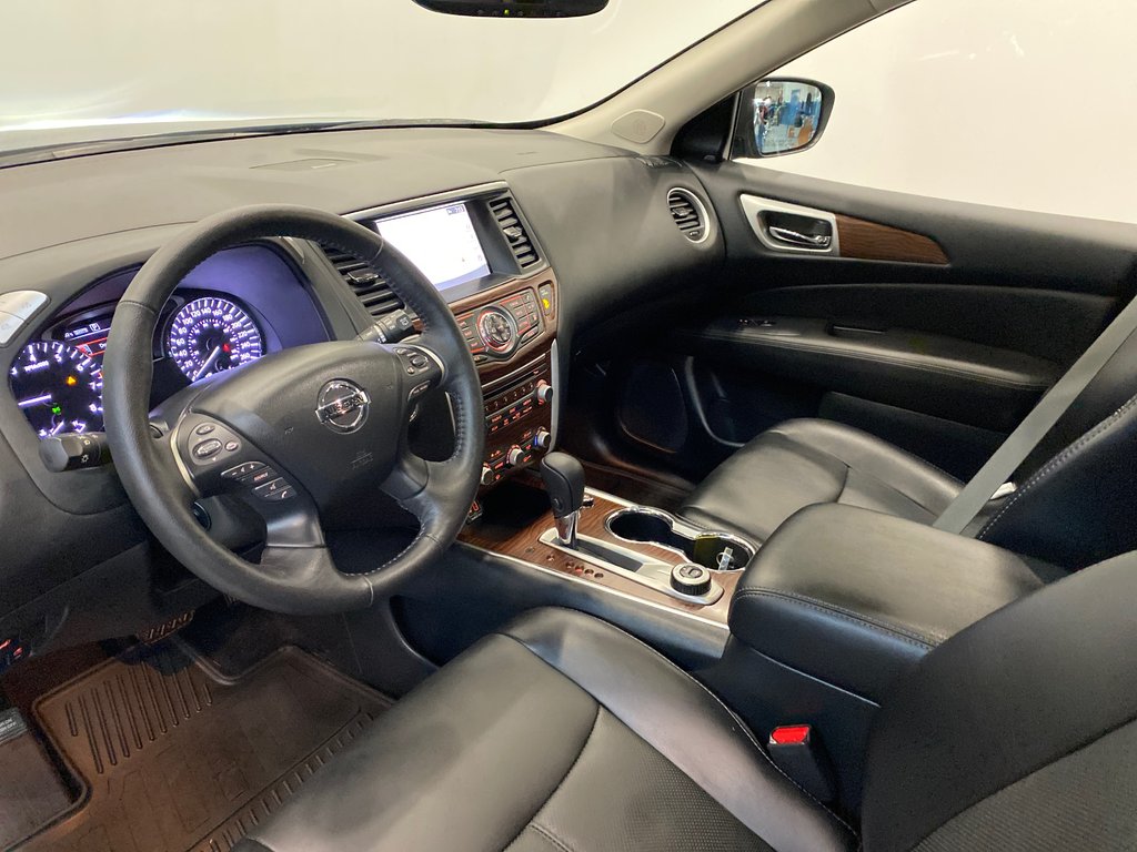 Triple Seven Chrysler | 2019 Nissan Pathfinder Platinum DVD System ...