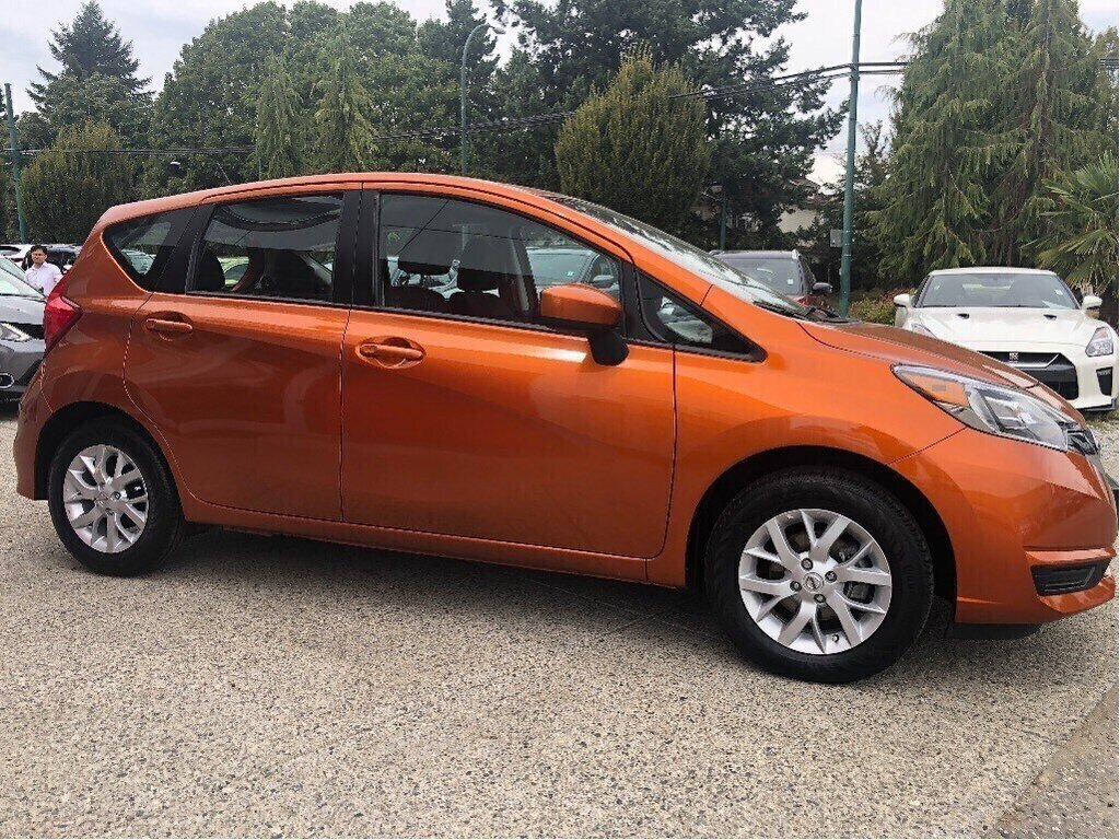 Southside Nissan | 2018 Nissan Versa Note Hatchback 1.6 SV CVT (2)