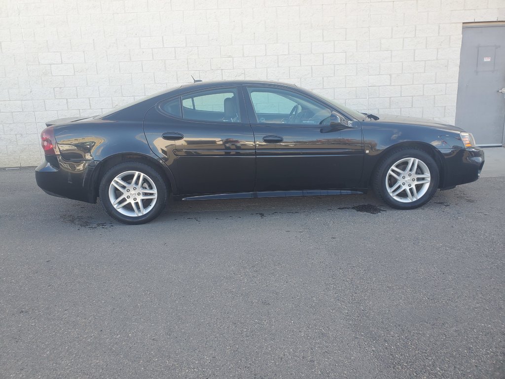 Regina Honda | 2007 Pontiac Grand Prix GT- SuperCharged | #3J0069A