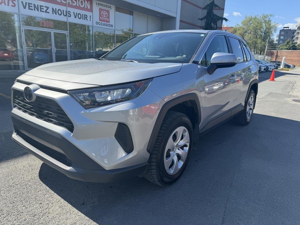 Toyota RAV4 FWD LE 2022 | #13979A | Longueuil Toyota Neuf