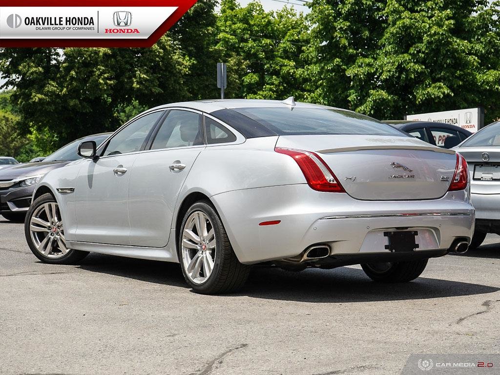 Oakville Honda | 2015 Jaguar XJ 3.0L V6 AWD Premium Luxury Job#1 | #P3837