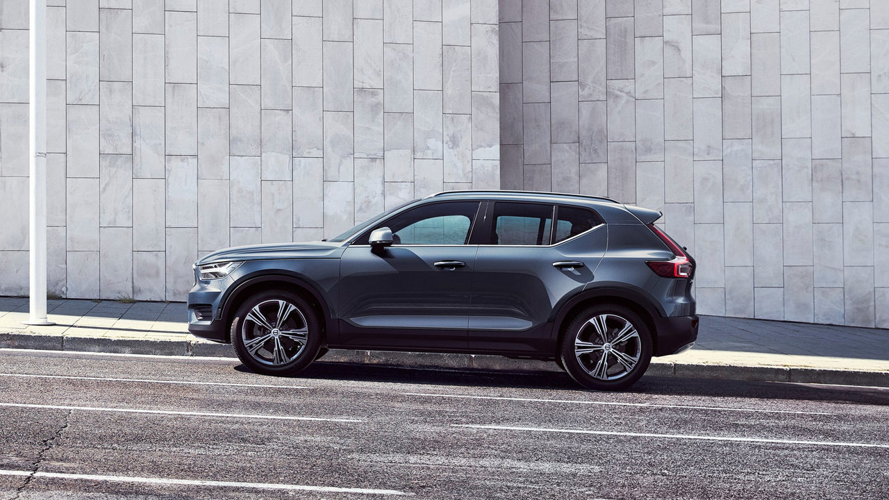 2023 Volvo XC40 vs. Mercedes-Benz GLA: Three Reasons to Choose ...