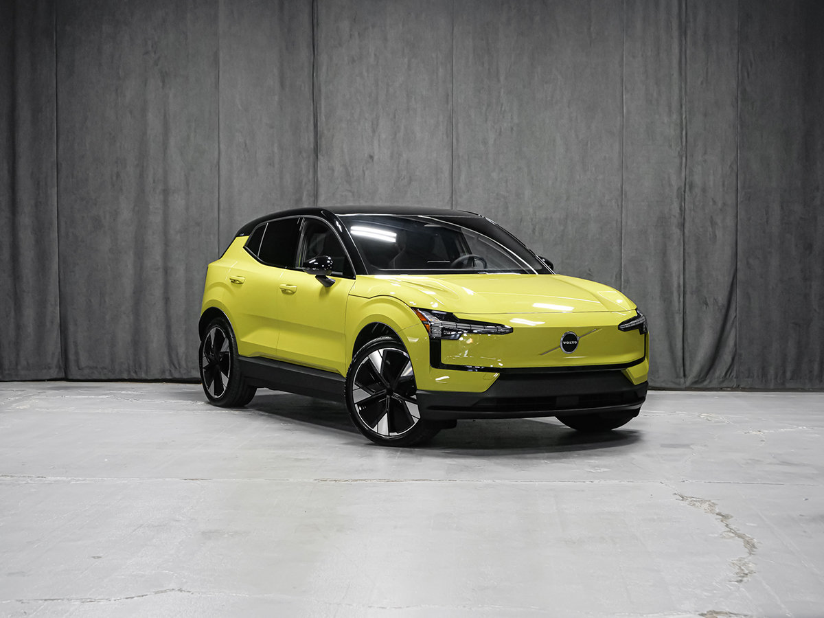 2025 Volvo EX30 - Moss Yellow - Pictures