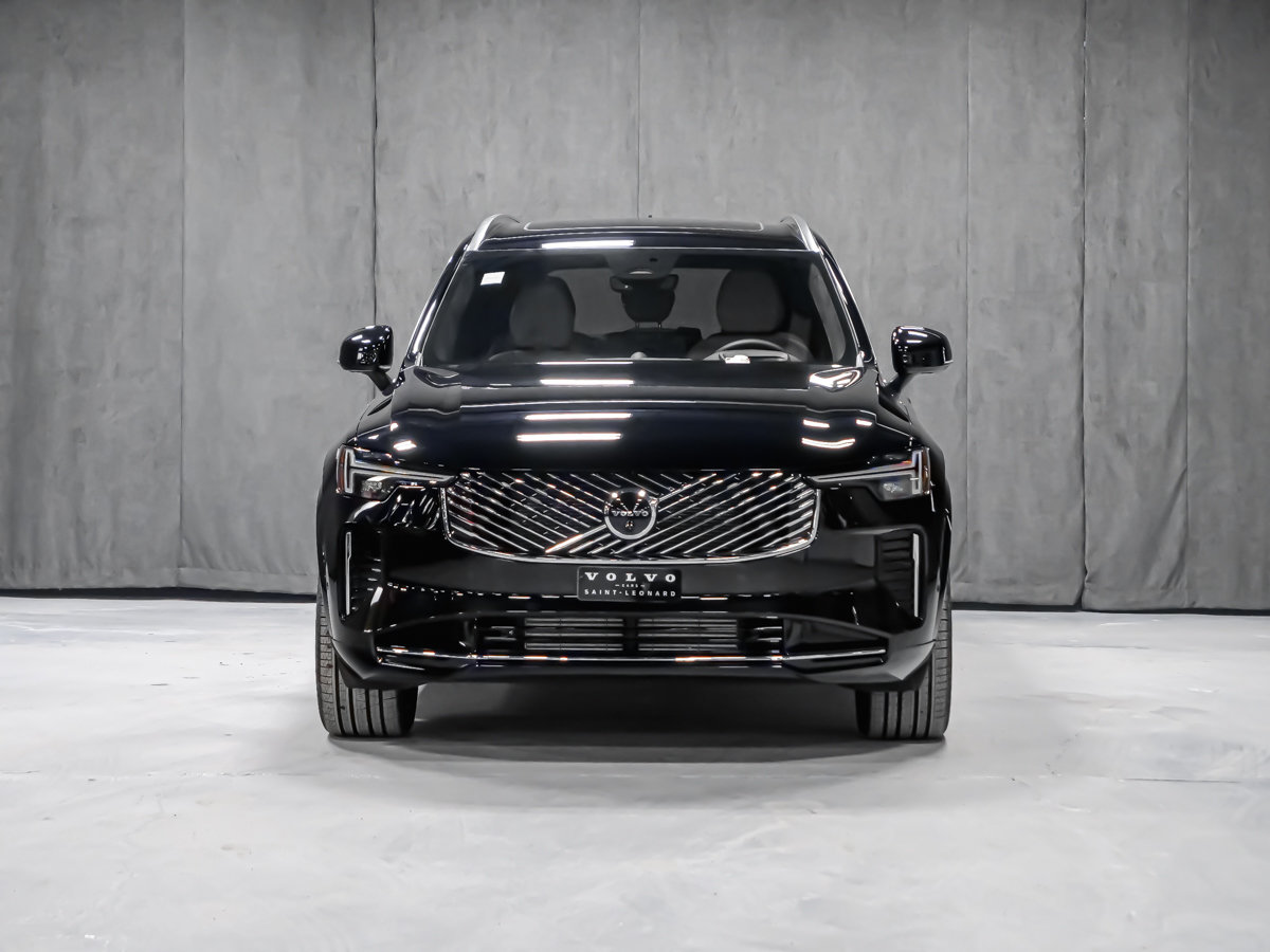 The new Volvo XC90 2025 ONYX BLACK METALLIC - Pictures