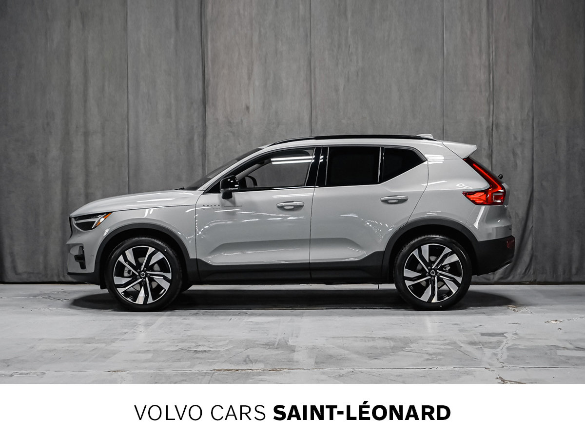 2025 Volvo XC40 VAPOUR GREY METALLIC - Pictures