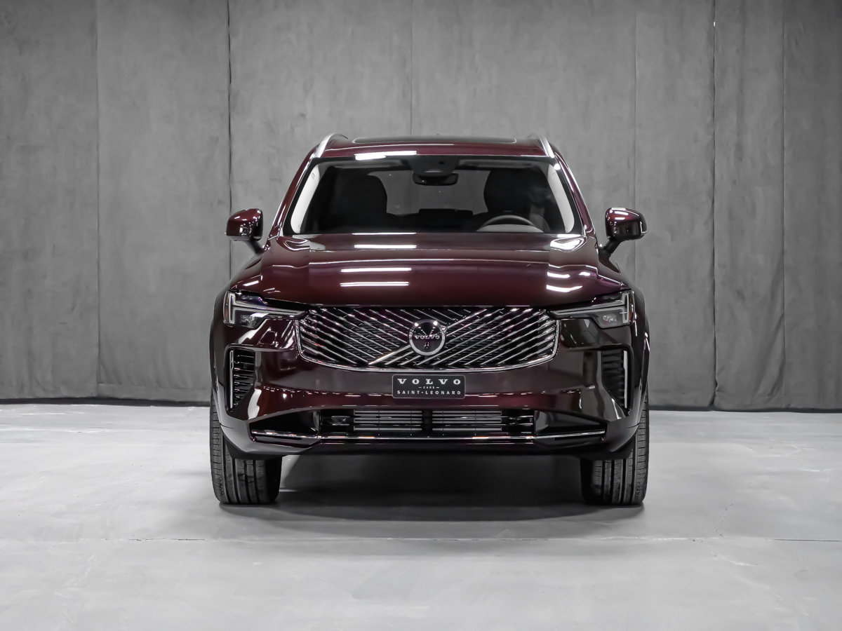 The new Volvo XC90 2025.5 MULBERRY RED METALLIC - Pictures