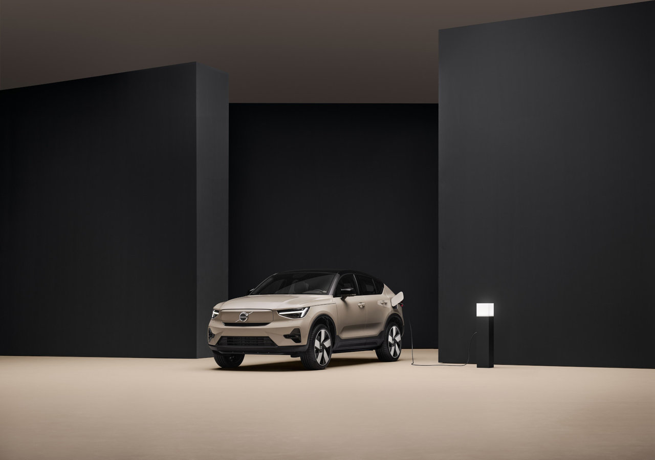 Why choose the 2024 Volvo C40 Recharge over the Lexus RZ
