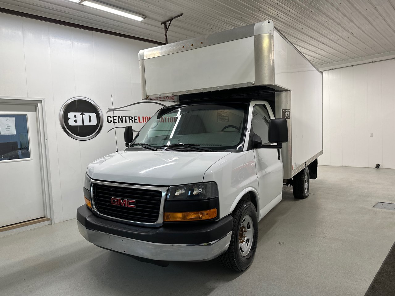 GMC Savana Cutaway usagé et d’occasion à vendre | Otogo