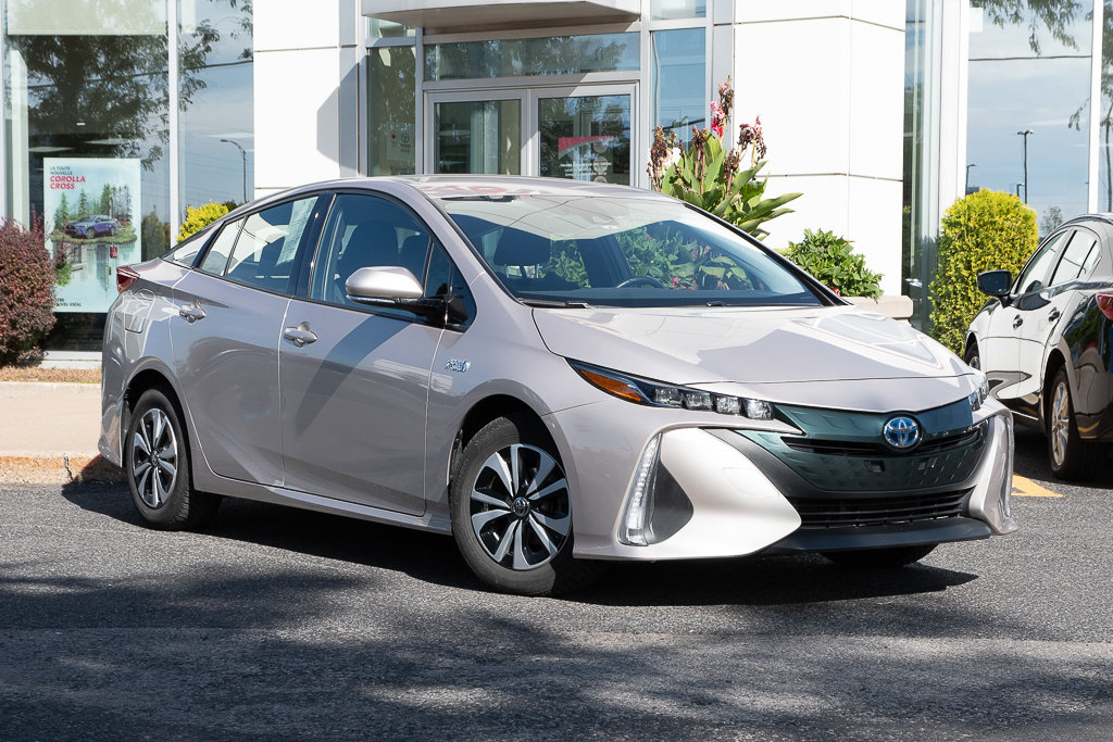 Used 2018 Toyota Prius Prime with 34,249 km for sale at Otogo