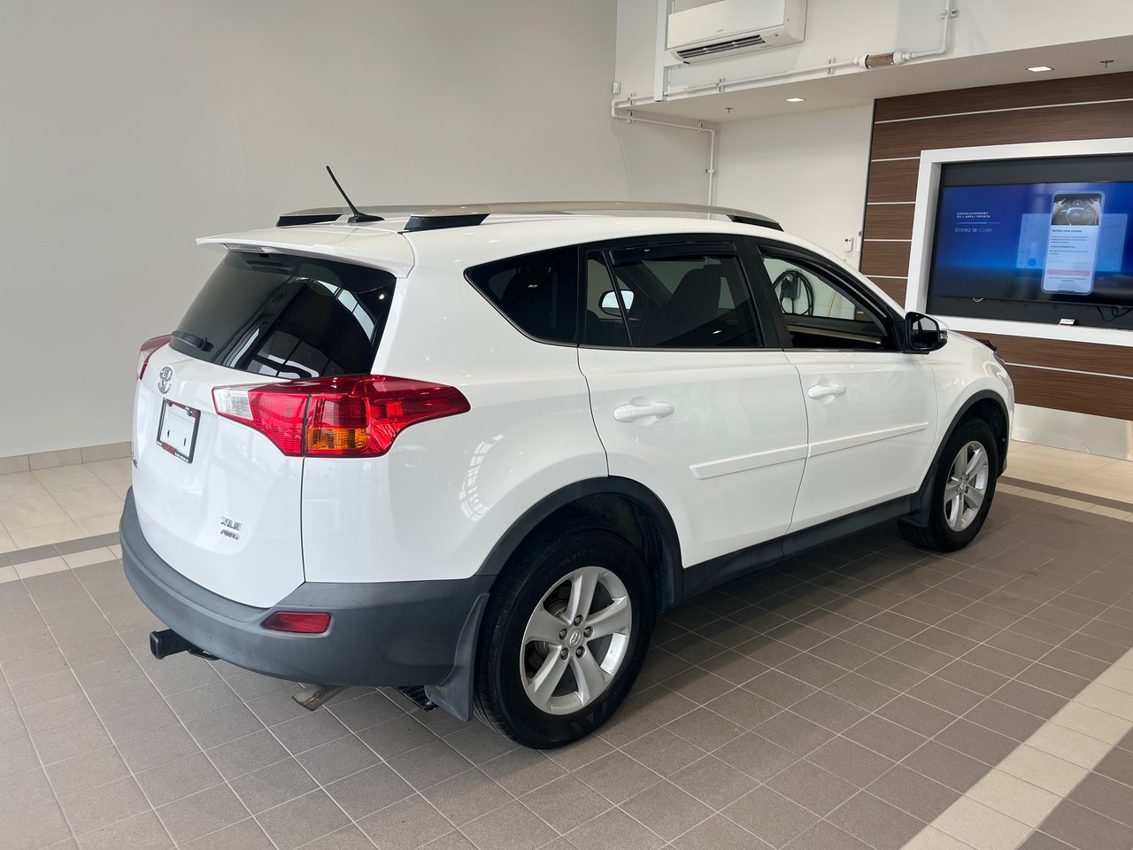 Toyota RAV4 2014 usagé de 158 695 km à vendre chez Otogo