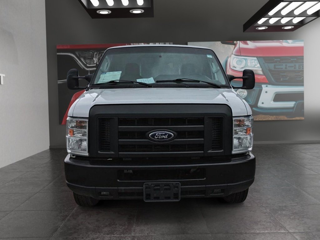 Used 2019 Ford E-Series (Econoline) with 117,500 km for sale at Otogo