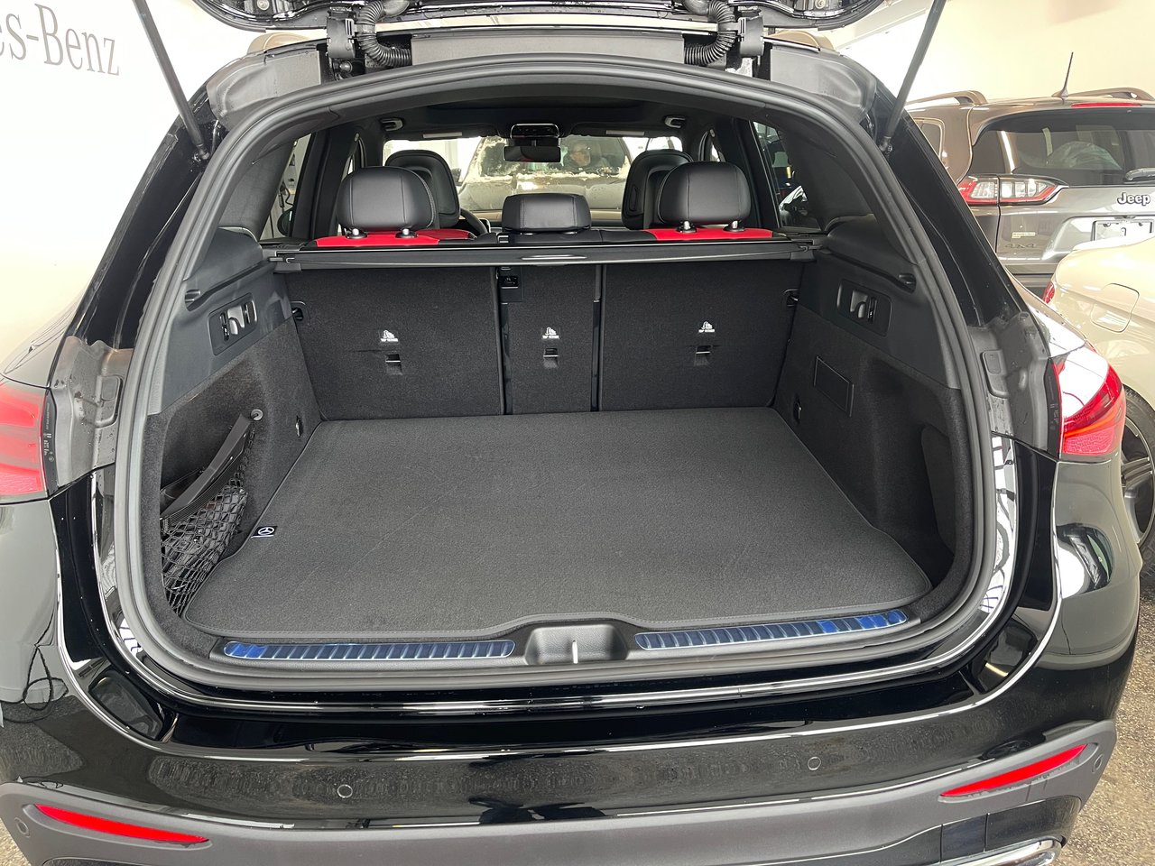 Used 2026 Mercedes-Benz GLC with 90 km for sale at Otogo