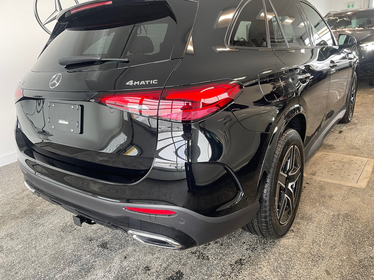 Used 2026 Mercedes-Benz GLC with 90 km for sale at Otogo