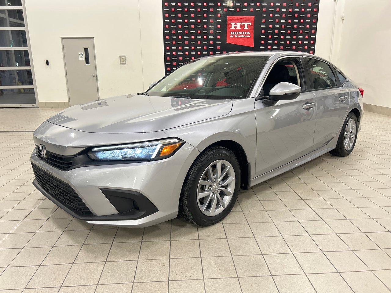 Used 2022 Honda Civic with 50,706 km for sale at Otogo