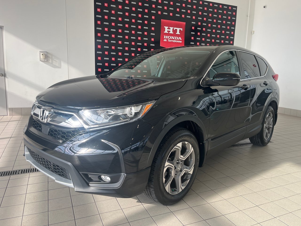 Used 2018 Honda CR-V with 71,798 km for sale at Otogo