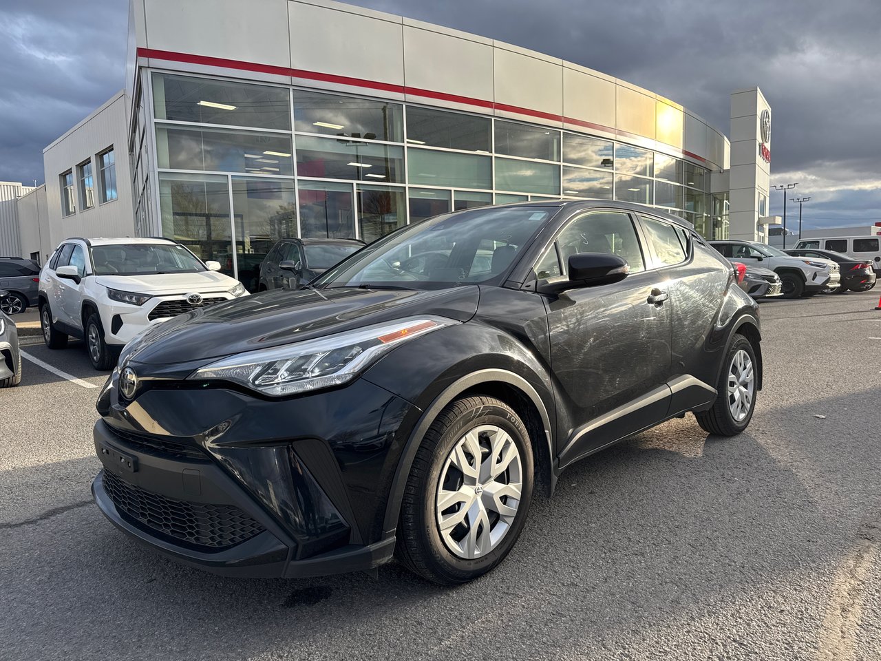 Toyota C-HR 2021 usagé de 87 346 km à vendre chez Otogo
