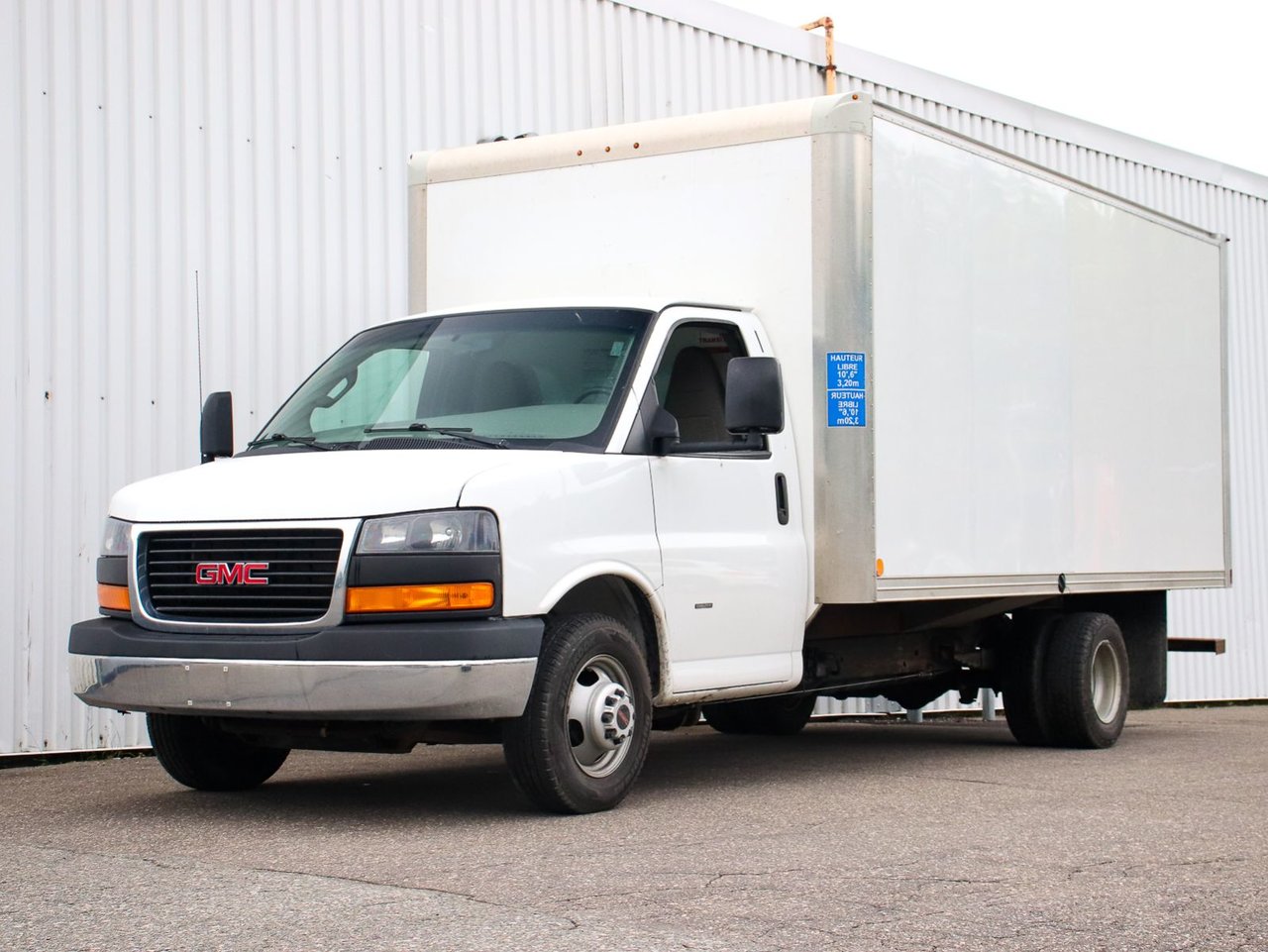 GMC Savana Cutaway usagé et d’occasion à vendre | Otogo