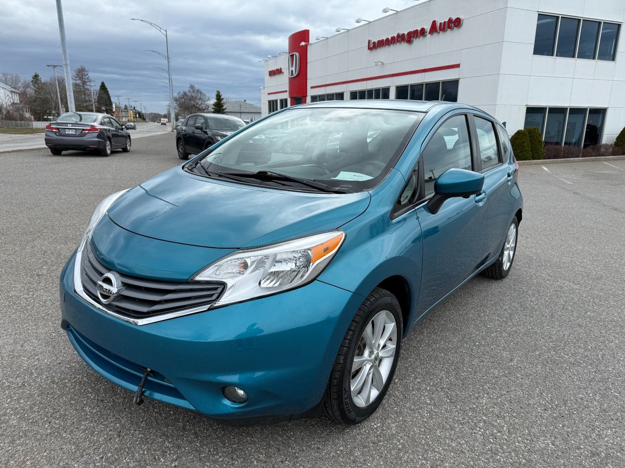 Nissan Versa Note 2015 usagée de 79 662 km à vendre chez Otogo