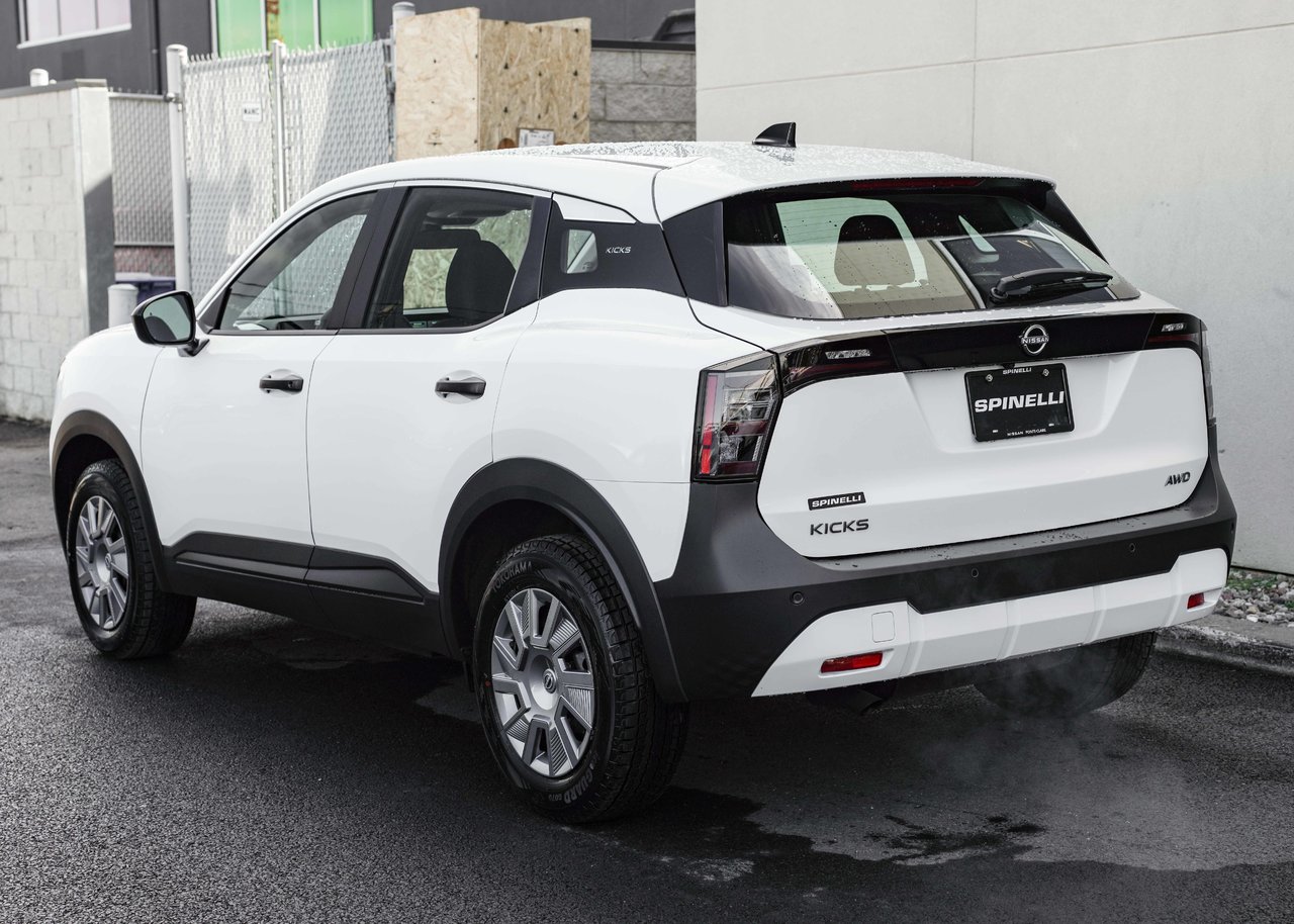 Used 2026 Nissan Kicks with 1,000 km for sale at Otogo