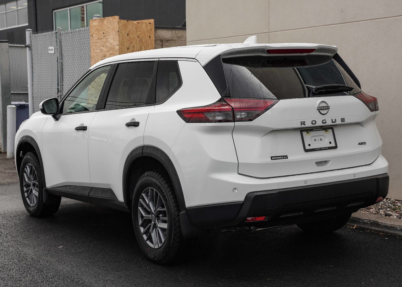 Used 2026 Nissan Rogue with 1,000 km for sale at Otogo