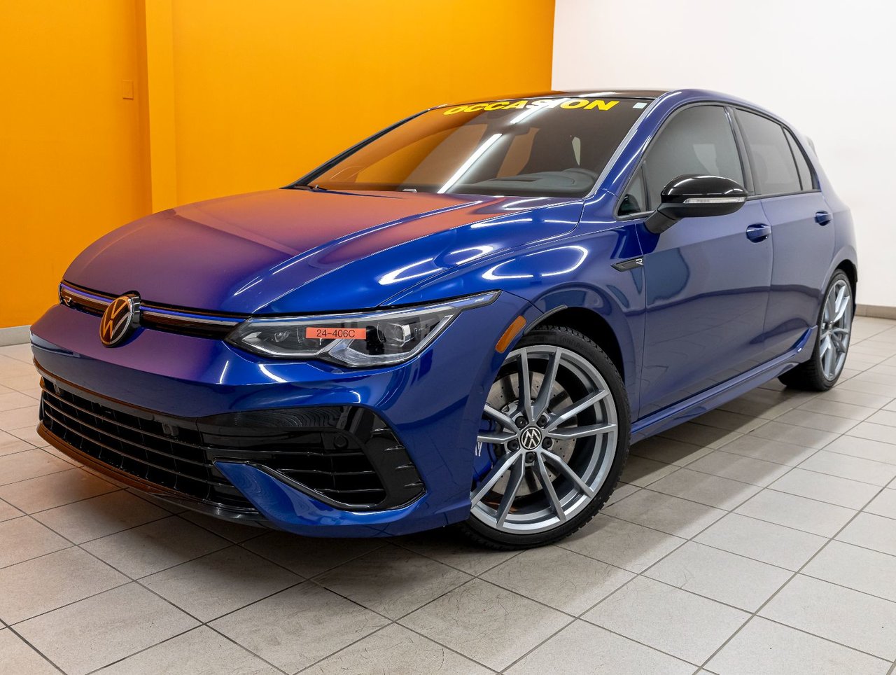Used 2024 Volkswagen Golf R with 5,500 km for sale at Otogo