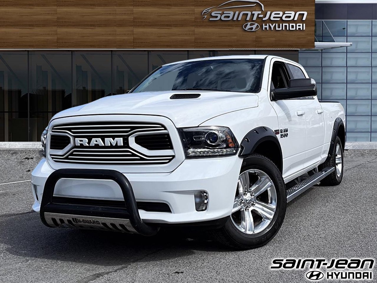 Véhicules usagés et d’occasion à vendre chez Saint-Jean Hyundai | Otogo