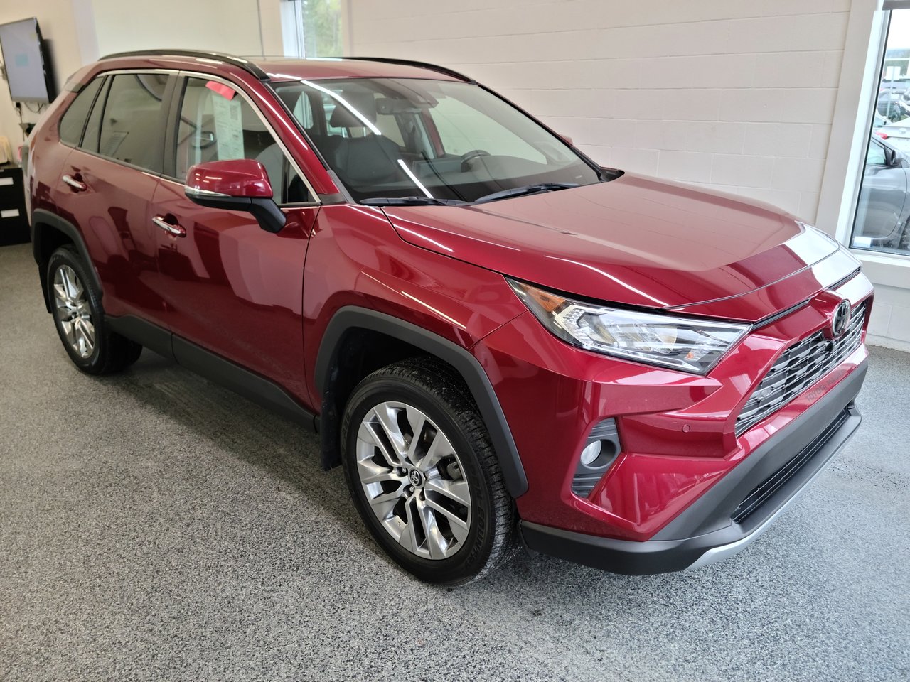 Used 2019 Toyota RAV4 with 60,093 km for sale at Otogo